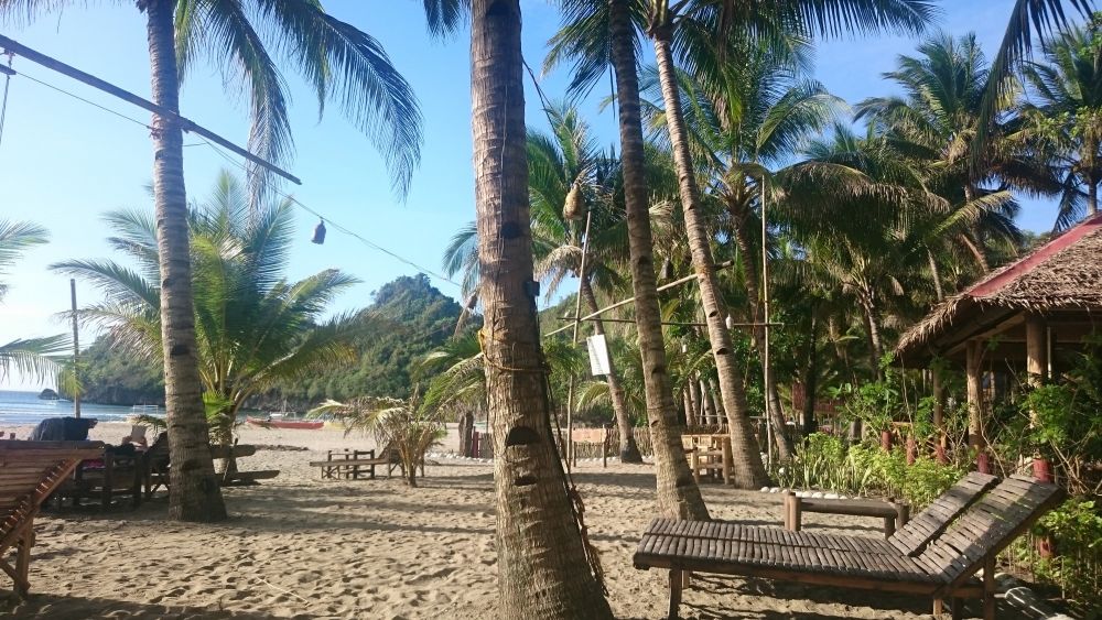 Sulu Sunset Beach Resort - The resort